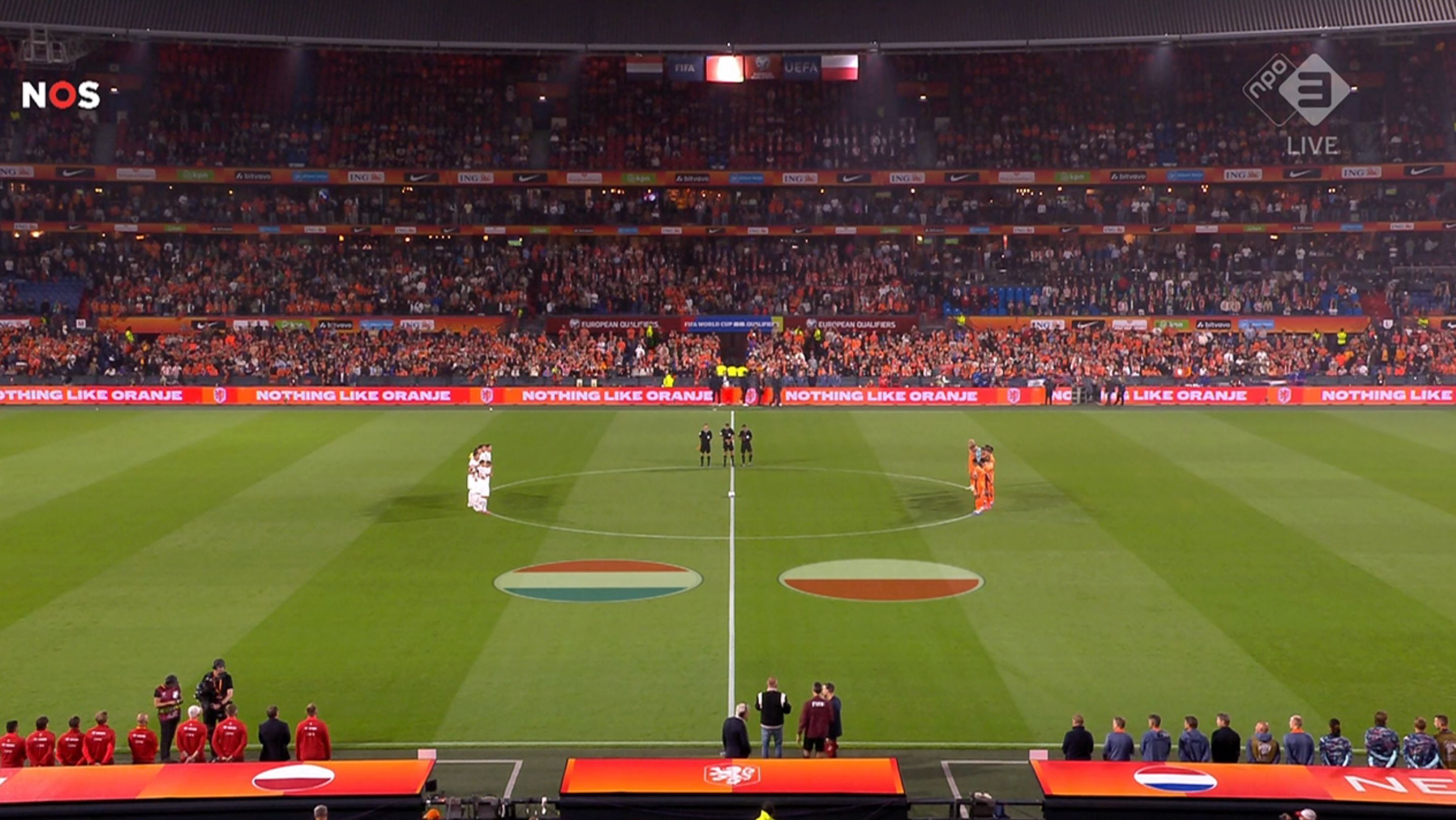 Tv-kijkers storen zich vlak voor aftrap Nederlands elftal massaal aan ...