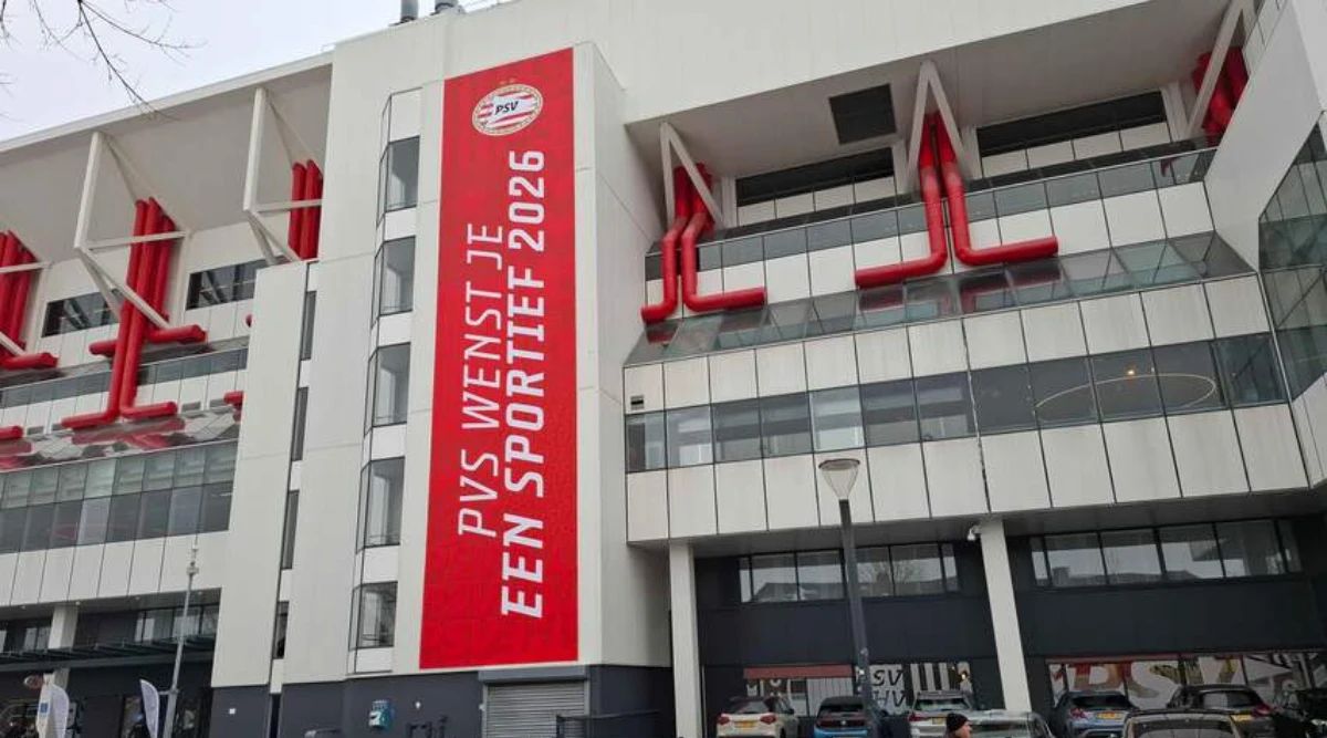 Plottwist: dit zit er achter de veelbesproken fout op nieuwjaarsbanner ...