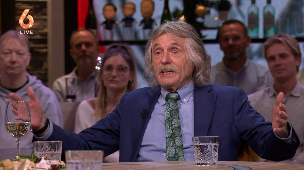 Johan Derksen maakt in fel betoog gehakt van 'drie clowns' van Ajax ... Johan Derksen maakt in fel betoog gehakt van 'drie clowns' van Ajax ...