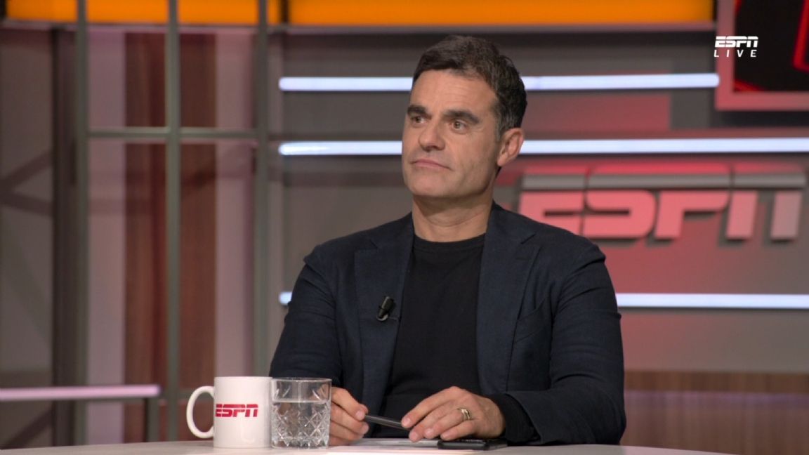 Kenneth Perez kapittelt grote naam bij Ajax: ‘Hij heeft alwéér nul ...