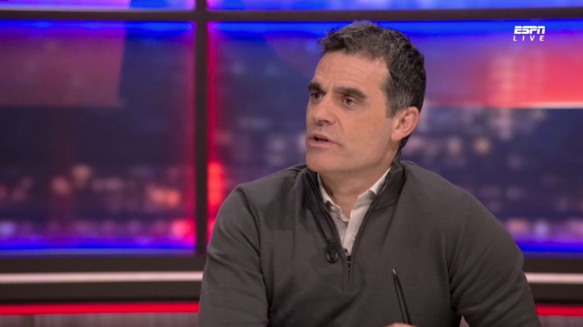 Perez ziet bij Ajax een speler vol 'misplaatste arrogantie' en ergert zich kapot | Voetbalzone