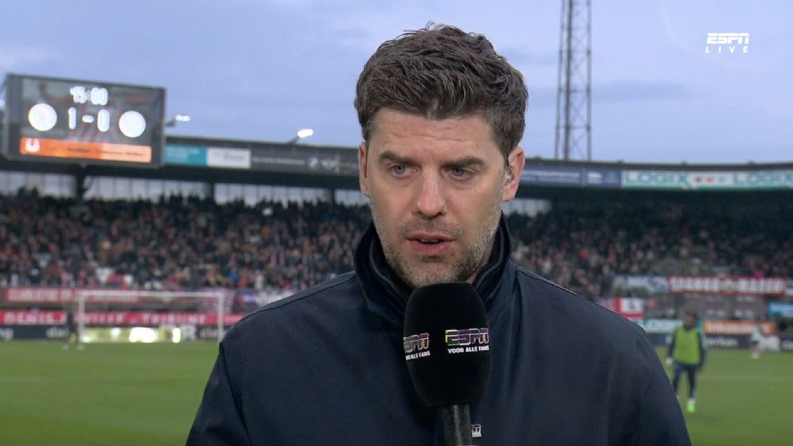 Kwakman ziet Ajax-speler op verkeerde positie staan: ‘Dit kan hij niet’ | Voetbalzone