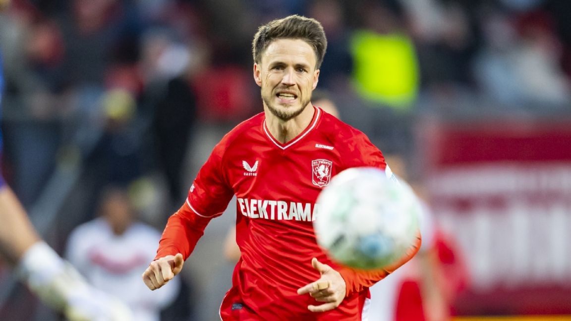Ricky van Wolfswinkel hakt definitief knoop door over toekomst bij FC Twente | Voetbalzone